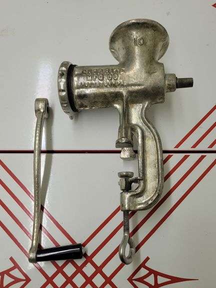 Two Vintage Meat Grinders Chop-Rite And Universal - Kraft Auction ...