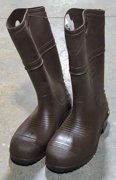 Plain Toe Rubber Boots (Size 12) - Kraft Auction Service, LLC