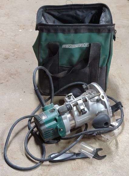 Master Force Router With Bag. - Kraft Auction Service, LLC