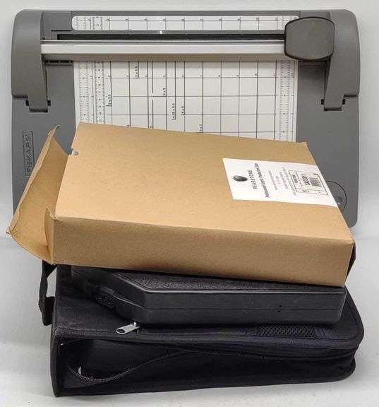 (Z) Fiskars 12" Rotary Table Top Portable Paper Cutter, Professional ...