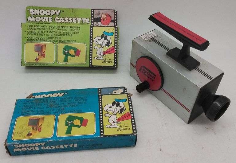 (D) Vintage Snoopy Movie Cassette & Viewer 6 " Wide - Kraft Auction ...