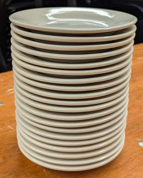 Stack of 20 Dinner Roll Plates 6-5/8" Around - Kraft Auction Service, LLC