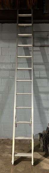 (Z) 24 Ft Aluminum Step Ladder - Kraft Auction Service, LLC
