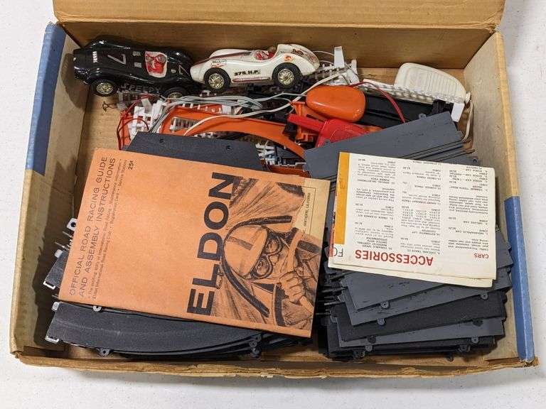 Eldon Deluxe Road Race Slot Car Set - Kraft Auction Service, LLC