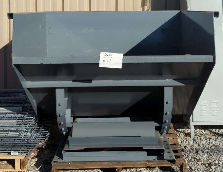 Wright Self Dumping Hopper - Kraft Auction Service, LLC