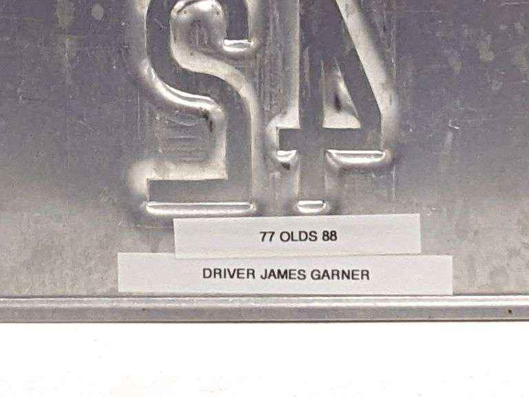 1977 Indy 500 Official Pace Car License Plate - Kraft Auction Service, LLC