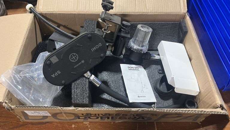 Airapha Dohi Spa Universal Therapy Head Spa Machine - Kraft Auction ...