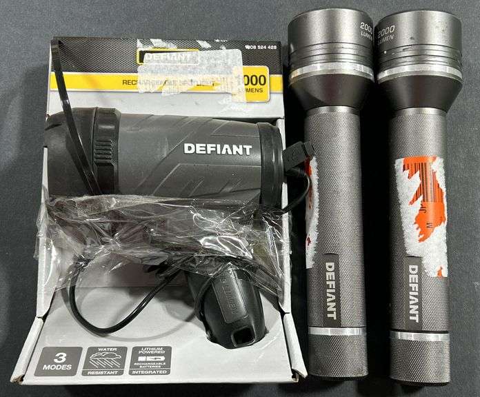 (EZ) Lot: Defiant Aluminum Flashlights & Spotlight - Kraft Auction ...