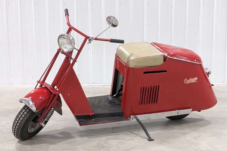 1946 Cushman Model 50 Turtleback Scooter - Kraft Auction Service, LLC