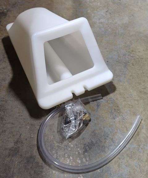 Solution Tank w/ Accessories - Kraft Auction Service, LLC