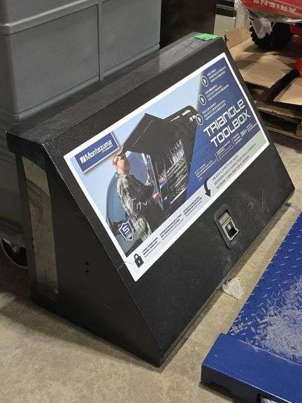 Montezuma Triangle Toolbox- 36" x 17" - Kraft Auction Service, LLC