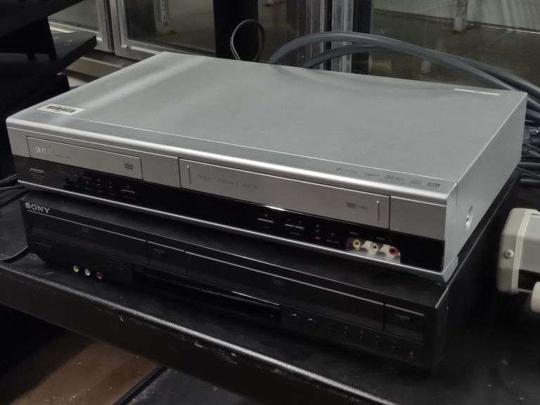 Rolling Television Stand w/ RCA & Sony DVD VHS Players - Kraft Auction ...