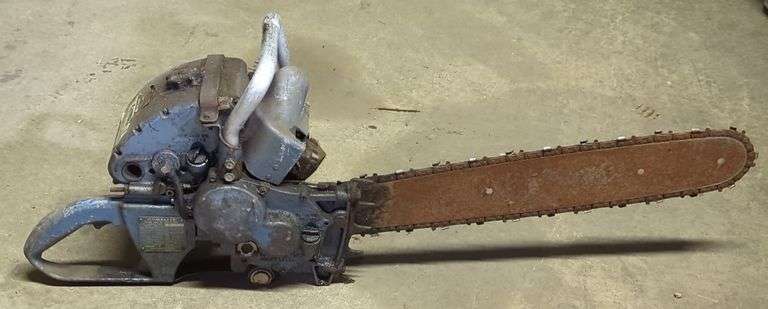 (D) Homelite Super Wiz 55 Chainsaw/ Bear Claw. - Kraft Auction Service, LLC