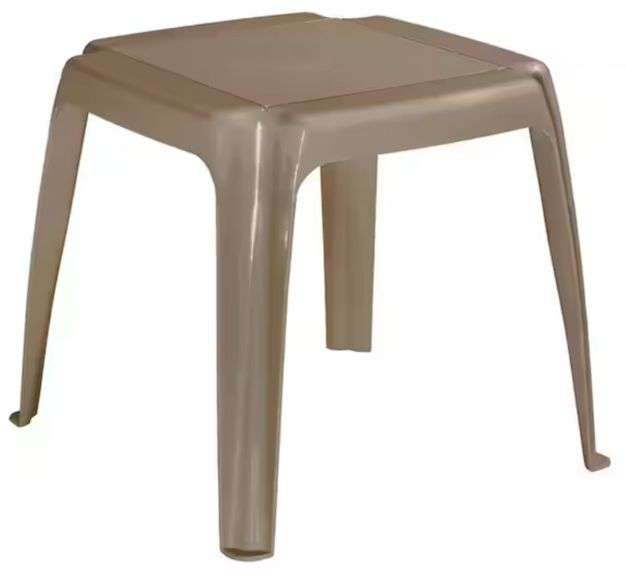 (CY) Stackable Plastic Mushroom Outdoor Accent Tables - Kraft Auction ...
