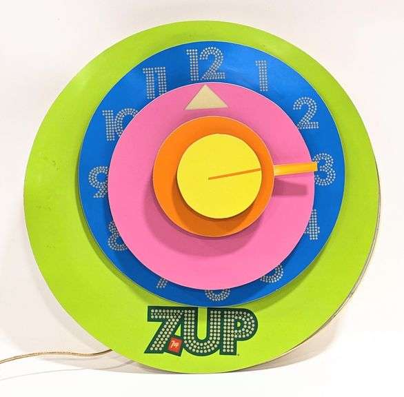 Vintage 7-Up Peter Max Lighted Advertising Clock - Kraft Auction ...