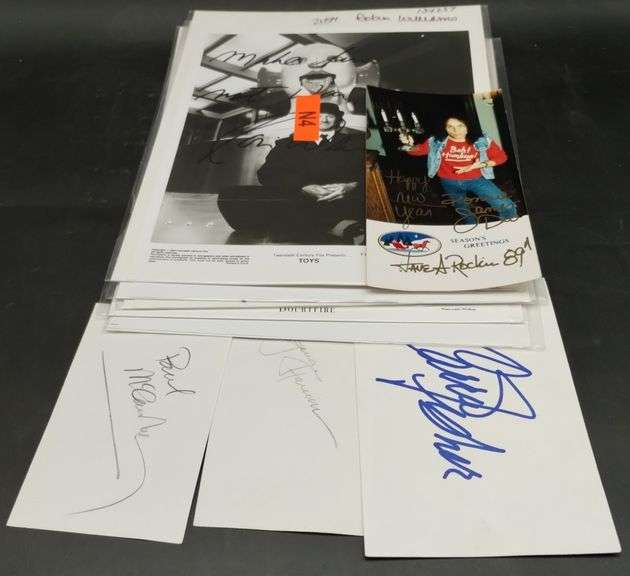 (J) Robin Williams autograph pictures 8x10 5 total not authenticated ...