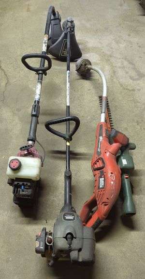 (D) Weedeaters & Black & Decker Hedge Trimmer. 18 " Electric. . Gas ...