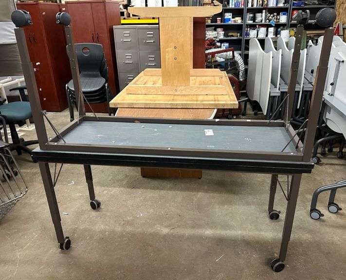 Rolling Tables With Metal Frames - Kraft Auction Service, LLC