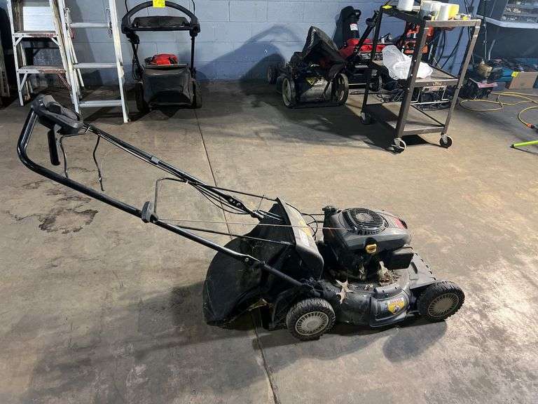 (Z) MTD Pro Self Propelled 149cc Kohler motor - Kraft Auction Service, LLC