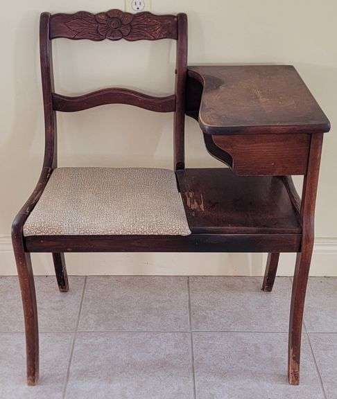 Wood Gossip Bench - Kraft Auction Service, LLC