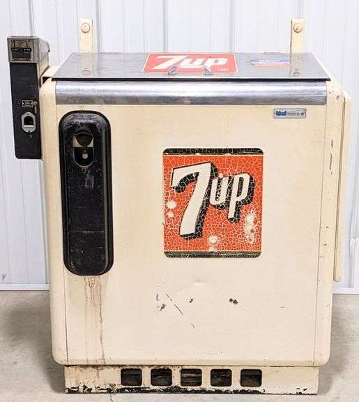 1950's Ideal 55 7up 20 Cent Slider Soda Machine - Kraft Auction Service ...