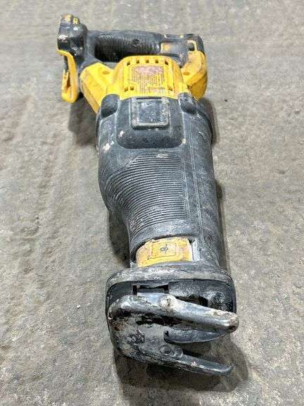 (CV) DeWalt Variable Speed Reciprocating Saw - Kraft Auction Service, LLC
