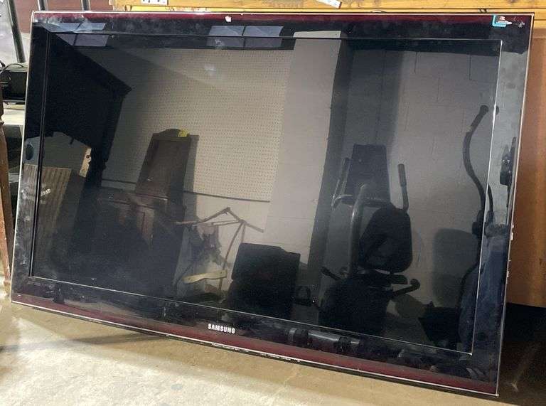 (Z) Samsung Wall Mount TV 59” LN52A650A1F - Kraft Auction Service, LLC