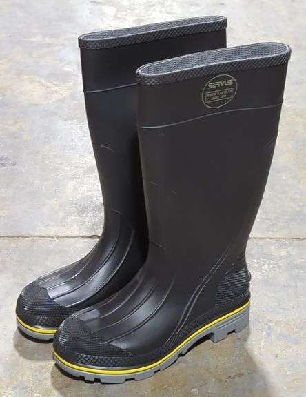 Servus Rubber Boots (Size 5) - Kraft Auction Service, LLC