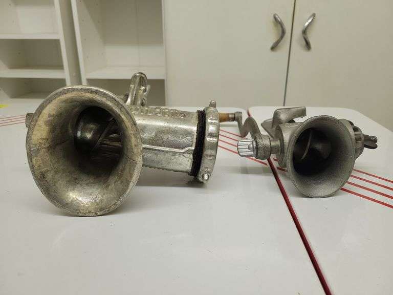 Two Vintage Meat Grinders Chop-Rite And Universal - Kraft Auction ...