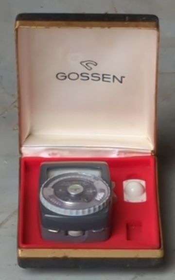 GOSSEN Electronic Flash Meter - Kraft Auction Service, LLC