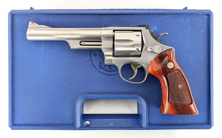 Smith & Wesson Model 629-4 .44 Mag Revolver w/ Case - Kraft Auction ...