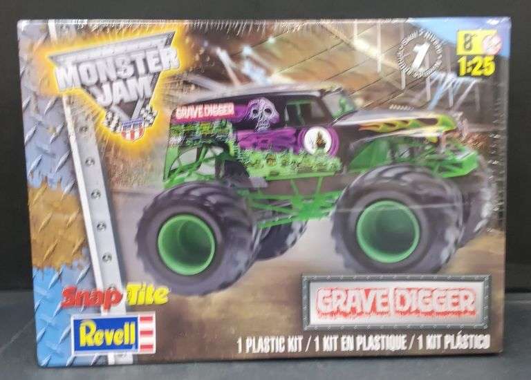 (AN) Revell Snap Tite Monster Jam Grave Digger 1:25 Scale Model Kit ...