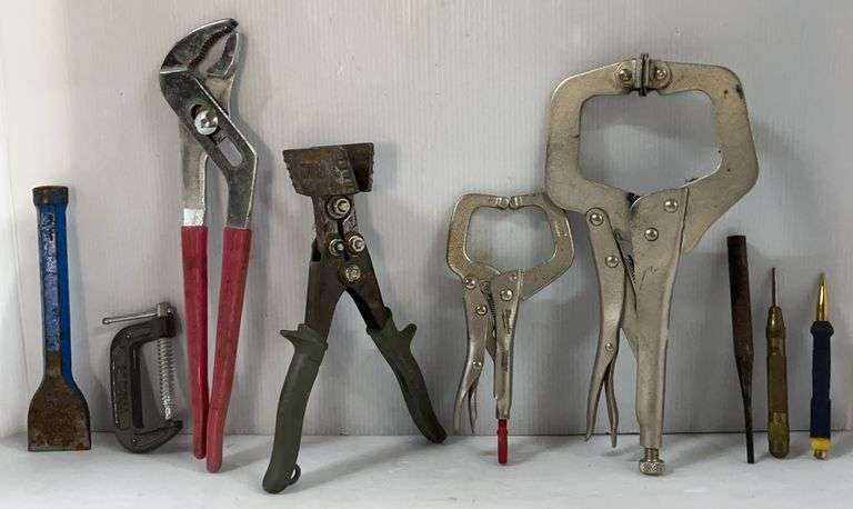 (AX) Flat Of Assorted Hand Tools - Kraft Auction Service, LLC