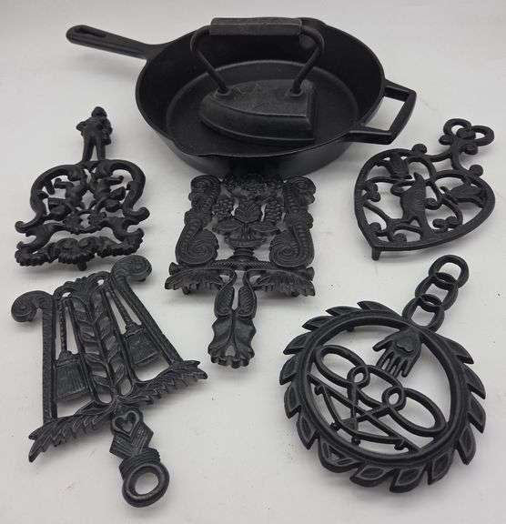 (L) Vtg Artisanal & Wilson Cast Iron - Kraft Auction Service, LLC