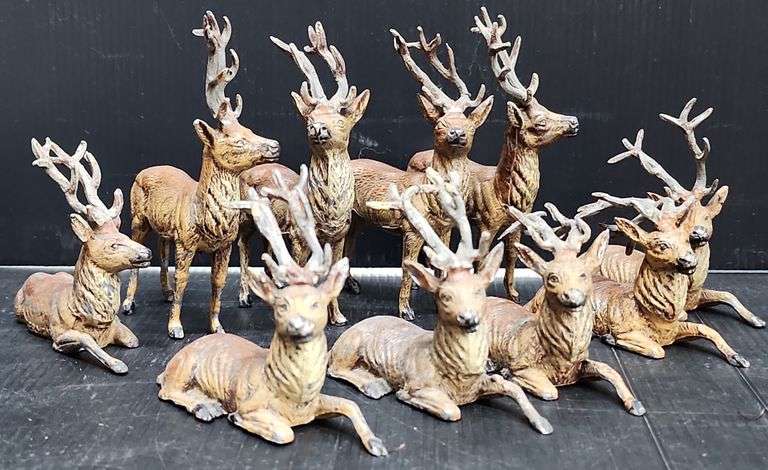(AT) Lead Reindeer Figures - Kraft Auction Service, LLC