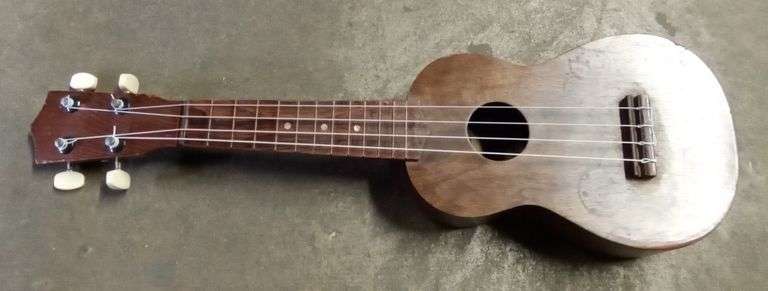 (Z) Four Stringed Musical Instrument - Kraft Auction Service, LLC