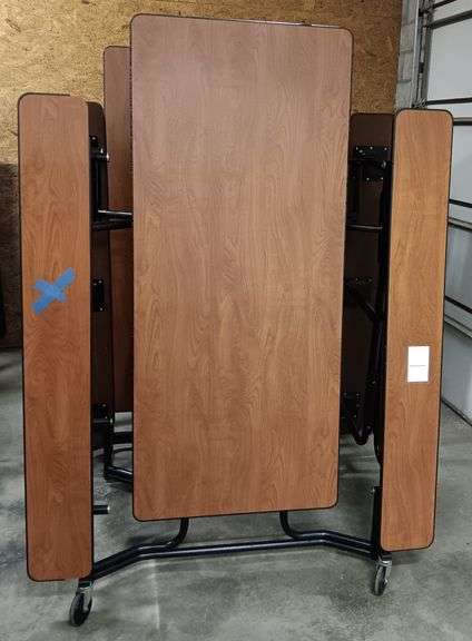 Lunchroom Tables - Kraft Auction Service, LLC