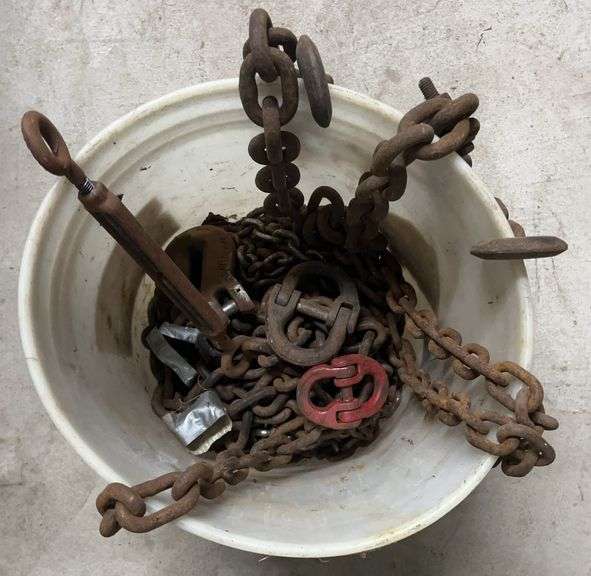 (N) Assorted Tow Chains & Accessories - Kraft Auction Service, LLC