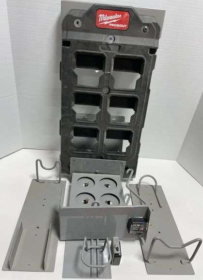 (DZ) Milwaukee Packout Compact Mounting Plate - Kraft Auction Service, LLC
