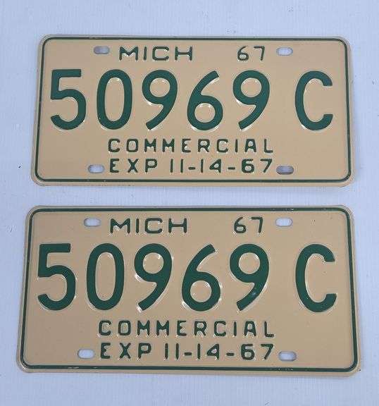 (I) Michigan 1967 Commercial License Plates - Kraft Auction Service, LLC