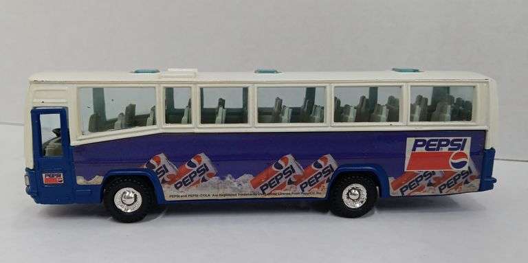 (AN) Miniature Pepsi Model Bus - Kraft Auction Service, LLC