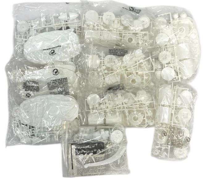 (9) Plastic Apollo Model Kits - Kraft Auction Service, LLC