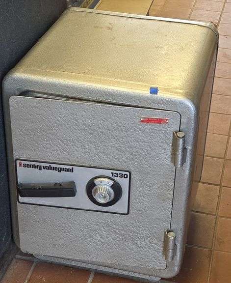Sentry Valueguard Elmer & Son Safe - Kraft Auction Service, LLC