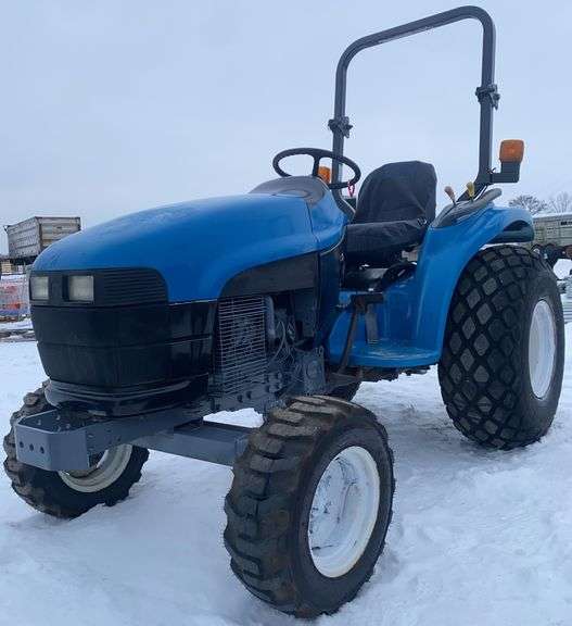 New Holland T1725 Utility Tractor - Kraft Auction Service, LLC