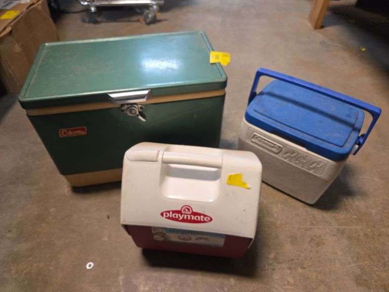 Coleman & Igloo Playmate Coolers - Kraft Auction Service, LLC