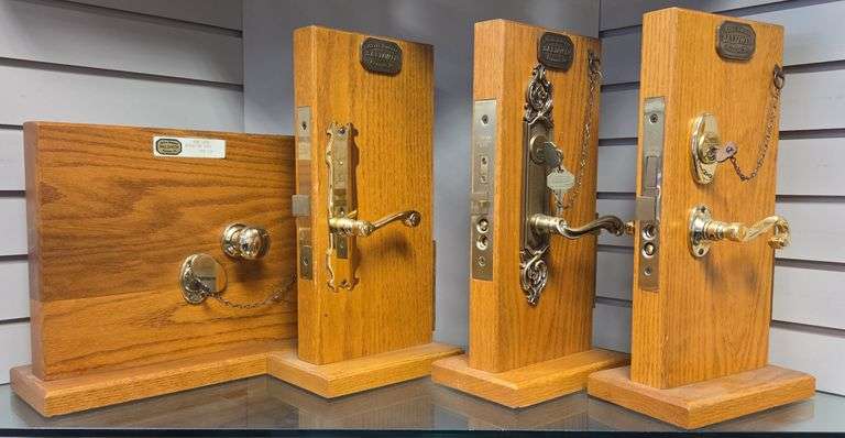 Baldwin Custom Design Handleset & Lock Displays - Kraft Auction Service ...