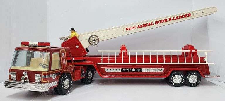 (K) Vintage Nylinth Engine Co 5 Aerial Hook-N-Ladder Truck - Kraft ...