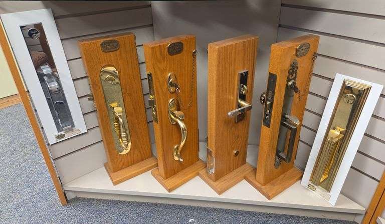 Baldwin Custom Design Handleset & Lock Displays - Kraft Auction Service ...