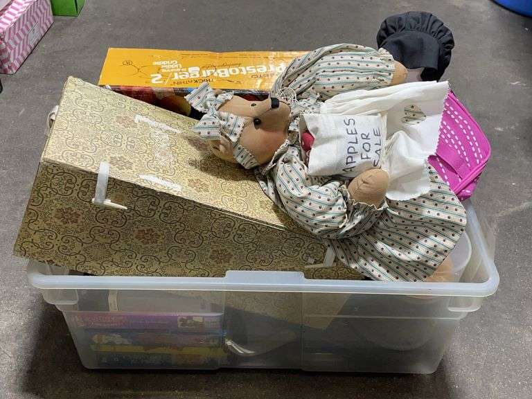 (J) Dolls, VHS Tapes, and more - Kraft Auction Service, LLC