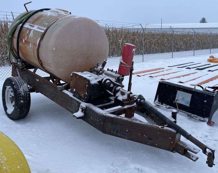 Towable PTO Driven 400 Gal. Sprayer Pump & Tank - Kraft Auction Service ...